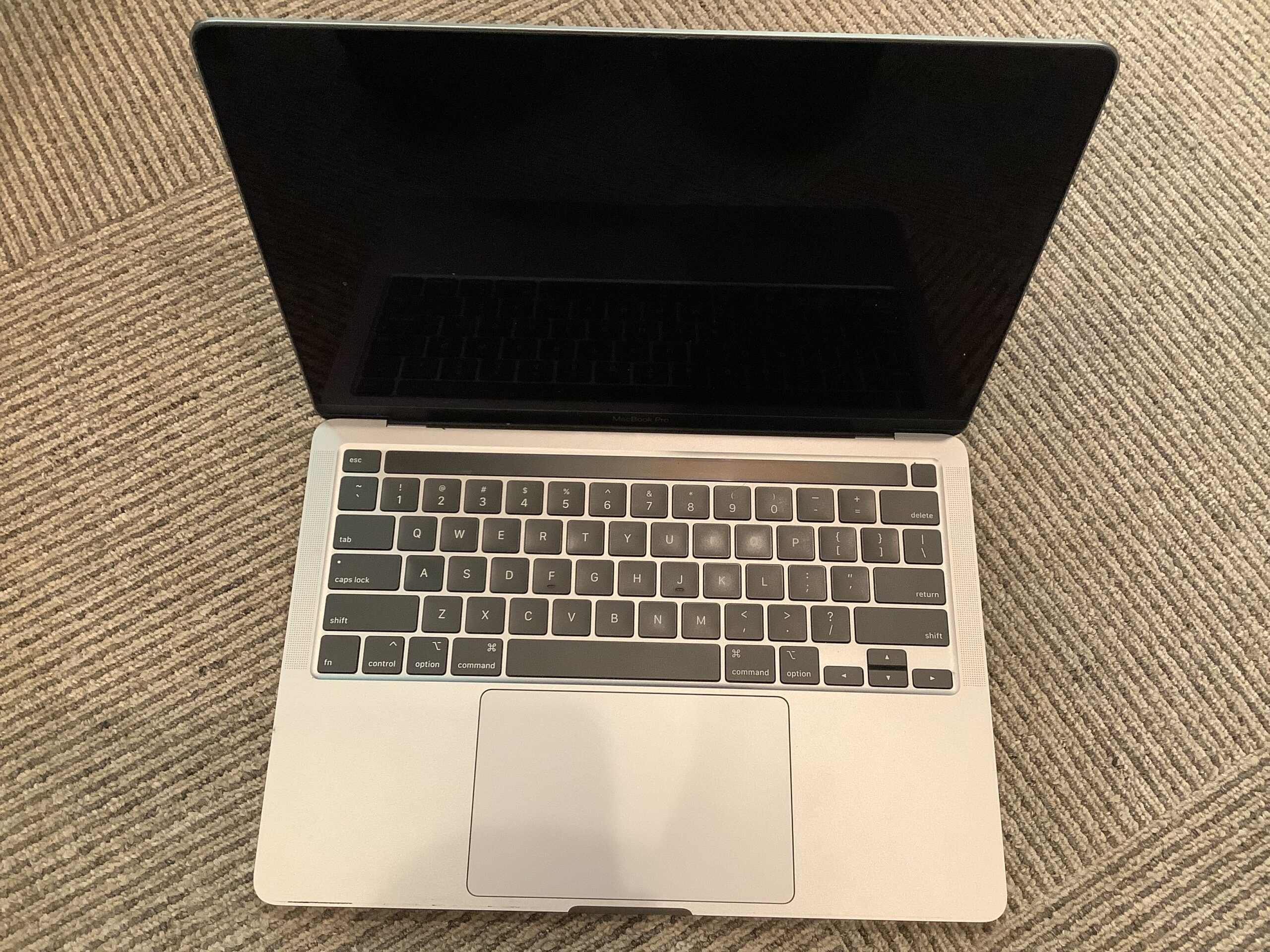 MacBook Pro 13 電源入らない 水没 故障 パソコン | Mac 買取